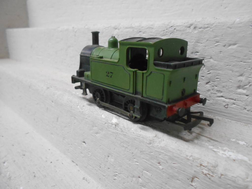 Locomotives - OO SCALE - TRIANG - 0-4-0 STEAM LOCOMOTIVE was sold for ...