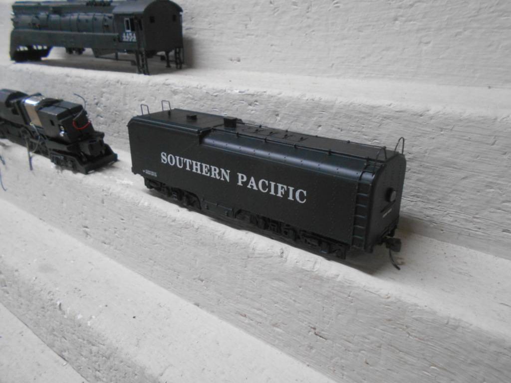 Locomotives - HO SCALE - BACHMANN - SOUTHERN PACIFIC - 4-8-4 STEAM LOCO ...