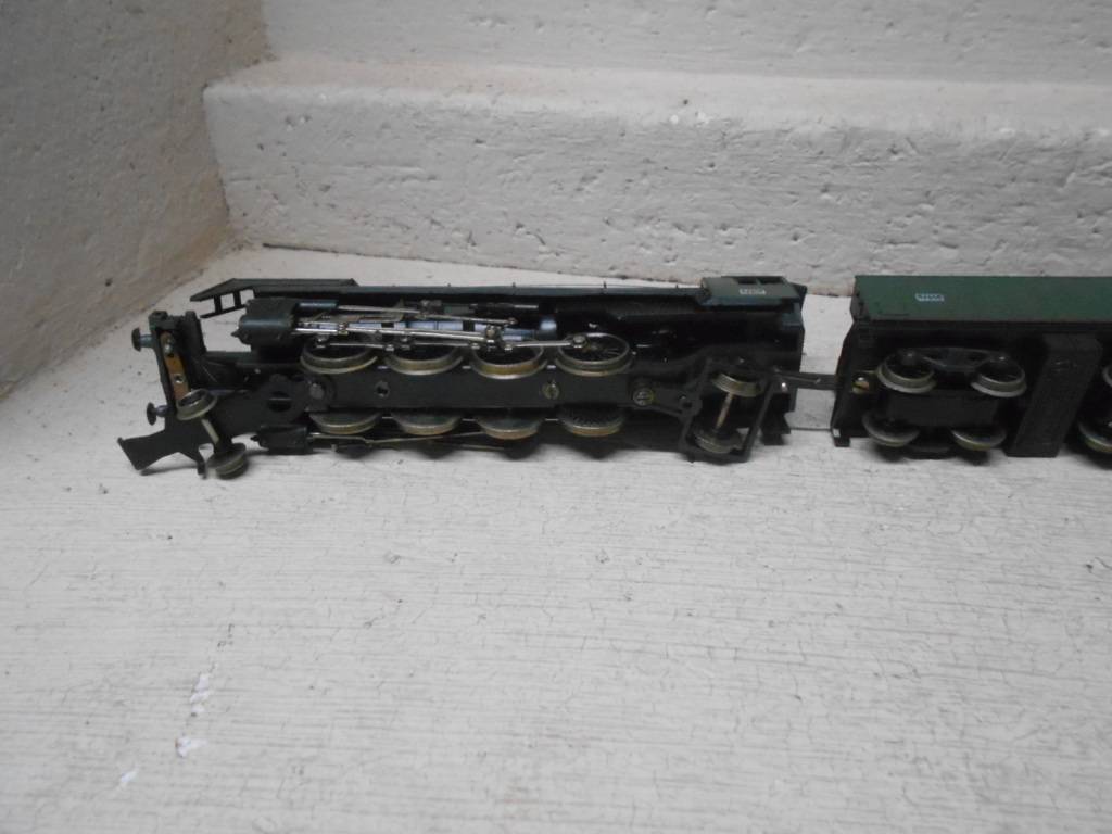 Locomotives - HO SCALE - LIMA - SNCF - 2-8-2 STEAM LOCOMOTIVE for sale ...