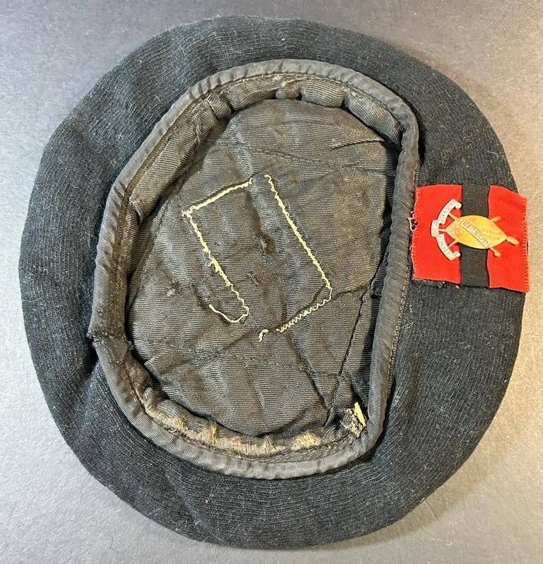 South African Army - SADF - Prince Alfreds Guard Beret was sold for ...