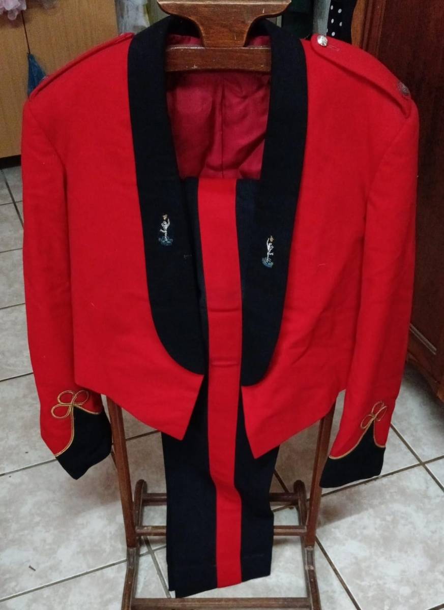 Uniforms - Rhodesia - Corps of Signals Mess Dress Uniform - Top ...