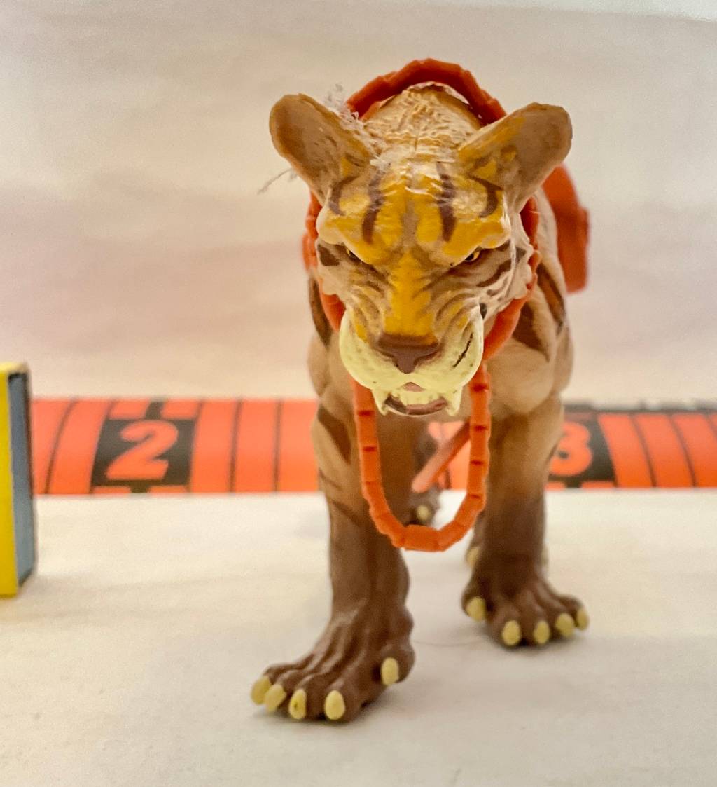 Classic Toys - Primal Clash Sabertooth Tiger Beast Taming Squad Dino ...