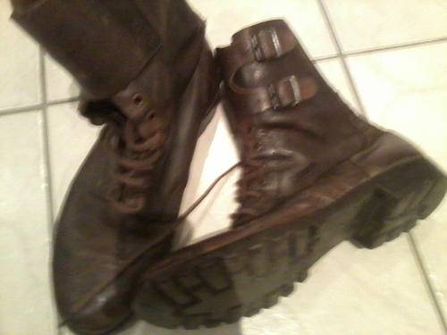 Other Clothing & Equipment - Rhodesian army boots, size ten. was sold ...