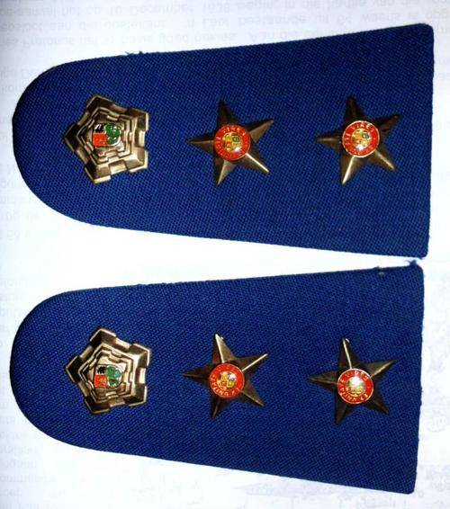 South African Police Services - OLD SAPS / SAPD OFFICERS RANK was sold ...