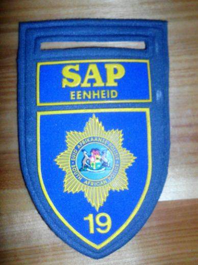 South African Police Services - OLD SAPD-SAPS SHOULDER FLASH EENHEID 19 ...
