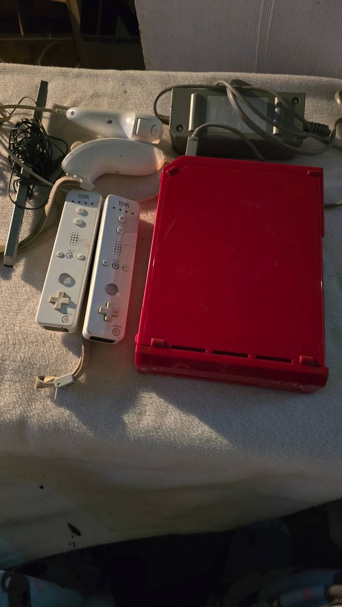 Nintendo - NINTENDO WII LIMITED EDITION RED CONSOLE WITH 2 REMOTES& 2 ...