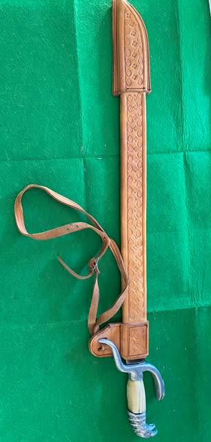 Swords - REPLICA MEXICAN SWORD WITH EAGLE HEAD AND LEATHER SCABORD ...
