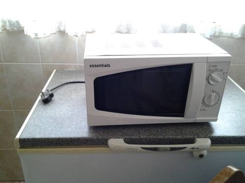 Microwaves - Essential Mini Microwave Oven was sold for 100.00 on 21 ...