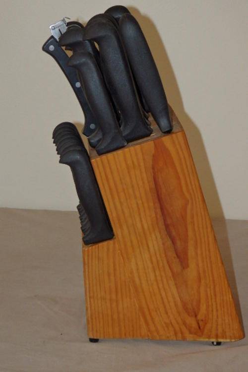 Other Kitchenalia - AN AMAZING NIKKEI KNIFE SET IN A WOODEN HOLDER THAT ...
