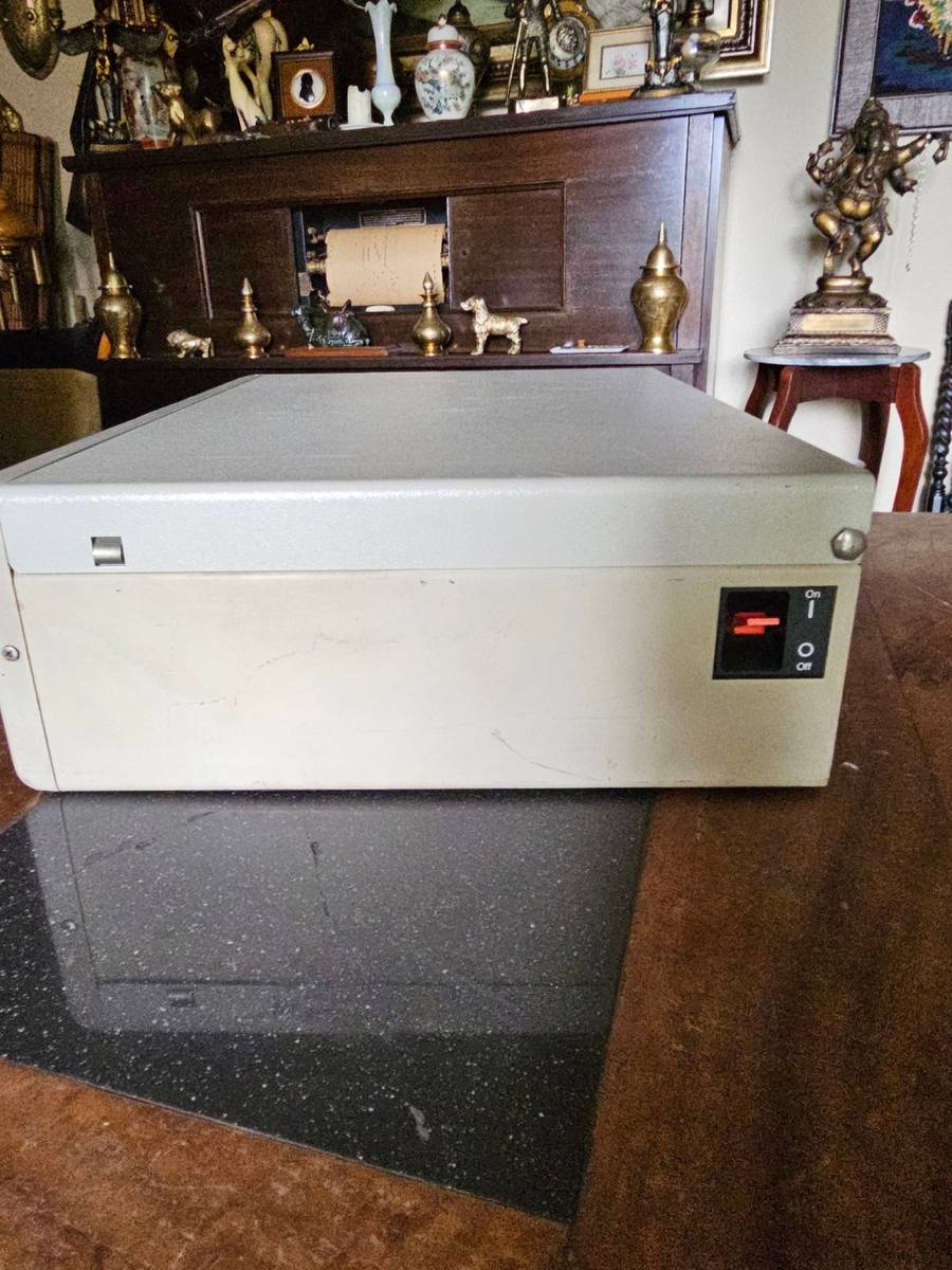Vintage - Vintage ICL Computer Series 2000 a /12 for sale in ...