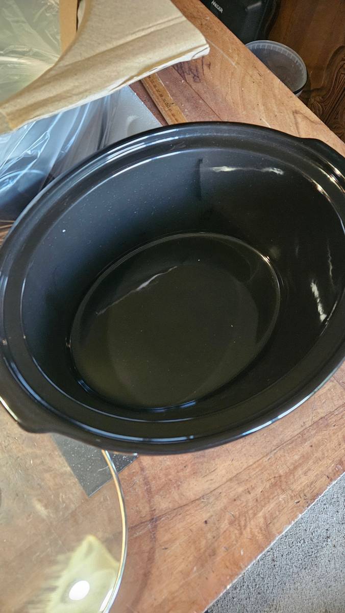 Slow Cookers - Tedelex 6Litre Oval Slow Cooker. Unused! was sold for ...