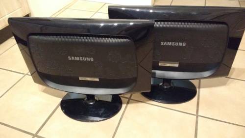 Monitors - 2x Samsung SyncMaster 2333 22" LCD Monitor was listed for ...