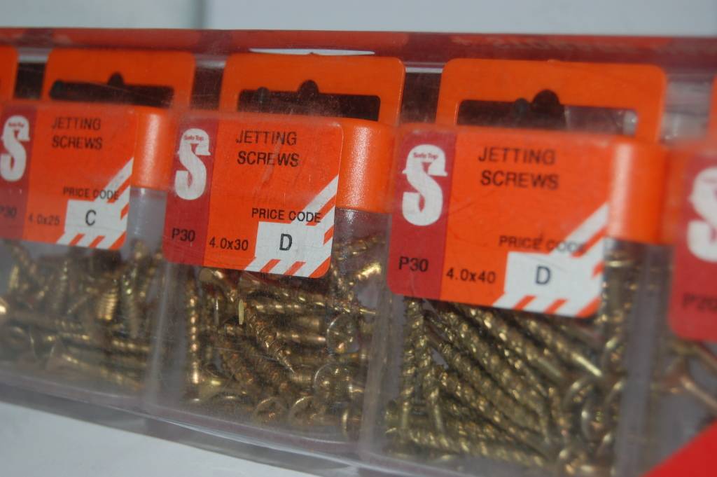 Nails, Screws & Fasteners - A SPECIAL 5-PACK OF JETTING SCREWS IN 4MM ...