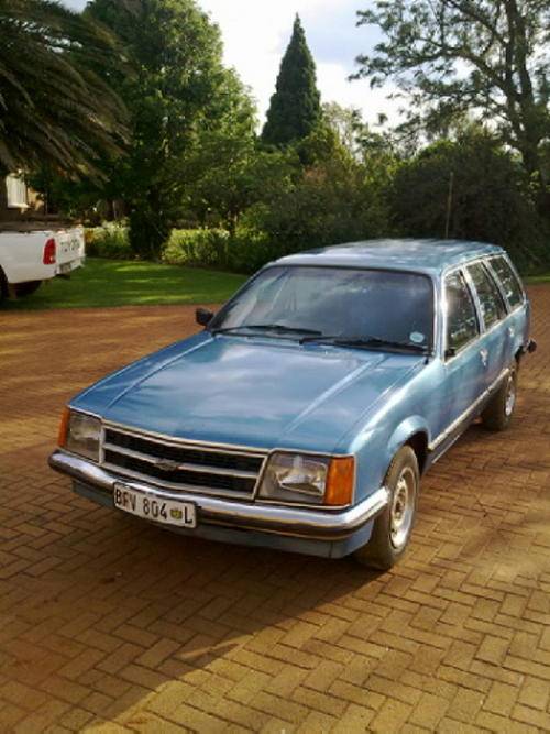 Chevrolet - Chevrolet Commodore 4.1 Auto S/W was listed for R10,000.00 ...