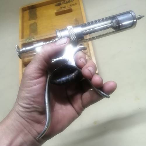 Other Surgical Instruments - MULTI DOSE AUTOMATIC ADJUSTABLE DOSE GUN ...
