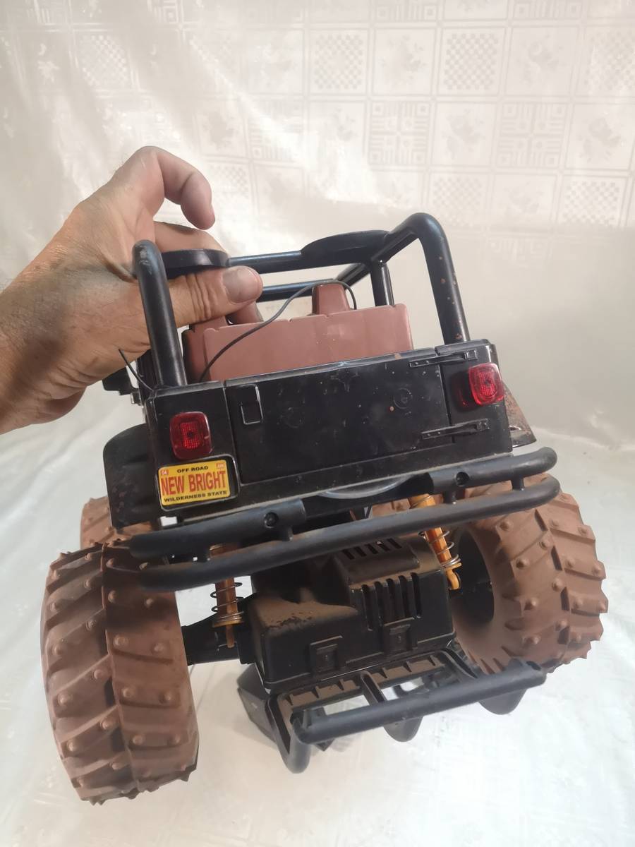 Road - LARGE JEEP MUD SLINGER RC BY NEW BRIGHT WITH REMOTE & CHARGER ...