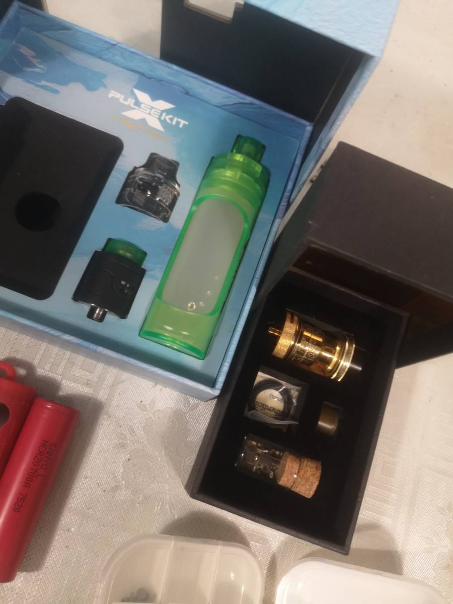 E-Cigarettes - MASSIVE VAPE BUNDLE, VAPES, TOOLS, CHARGERS, BATTERIES ...