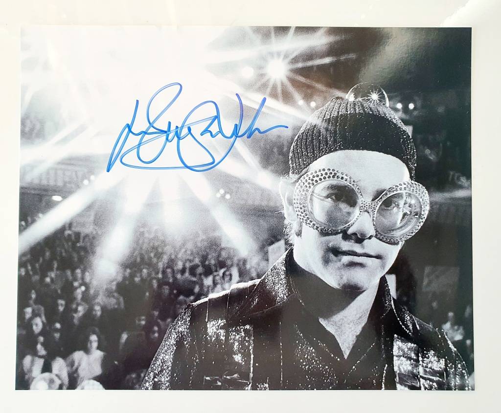 Music Memorabilia - AUTHENTIC AUTOGRAPH BY SIR ELTON JOHN - STUNNING ...