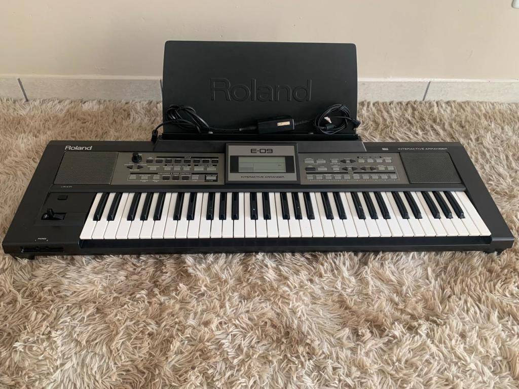 Pianos & Keyboards - Roland E-09 Keyboard piano for sale in Pretoria ...