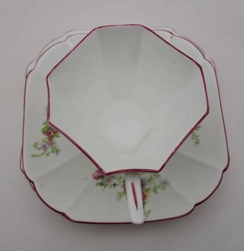 English Porcelain - Vintage Shelly Bone China trio (Queen Anne Shape ...