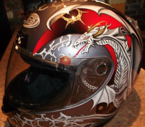 Helmets - VR1 Helmet - Large was sold for R300.00 on 31 Aug at 17:46 by ...