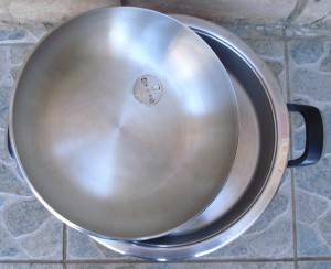Pans - AMC 30 cm Electric Frying Pan was sold for R4,500.00 on 2 Oct at ...