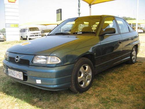 Opel - Opel Astra 180IE Automatic.1996 model.Good running cond. was ...