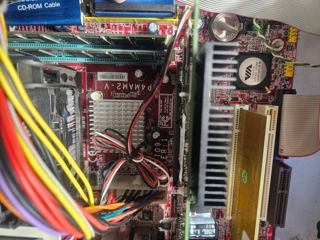 PC Desktops & All-in-Ones - Windows XP Gaming PC (Early 2000`s) 1st Gen ...