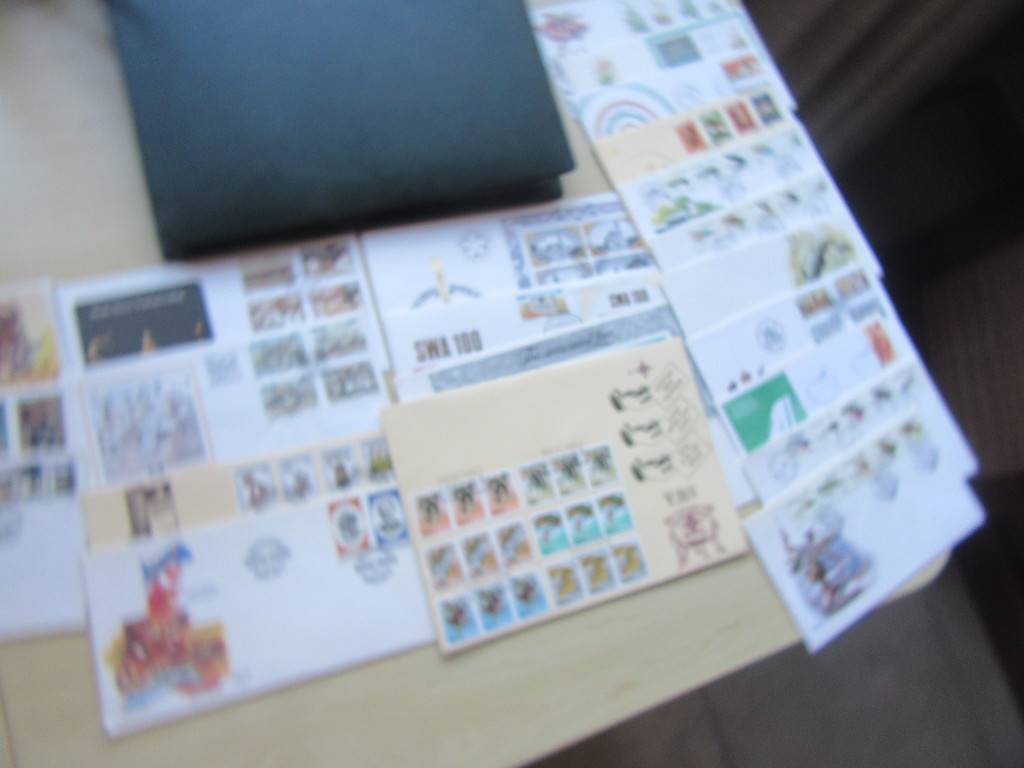 Albums - EMPTY FDC ALBUM- 11/22 PAGES WITH 18 FDC`S - AS PER ...