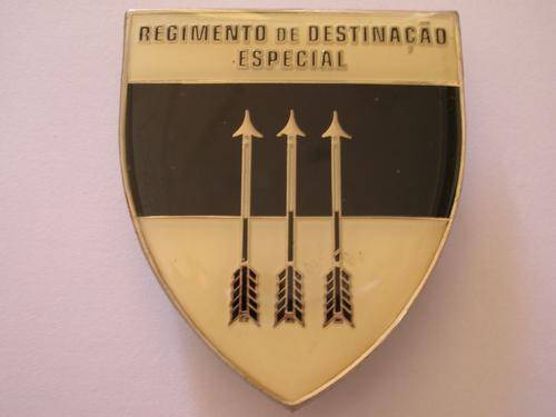 South African Army - EXECUTIVE OUTCOMES ANGOLA SHOULDER FLASH (3 pins ...