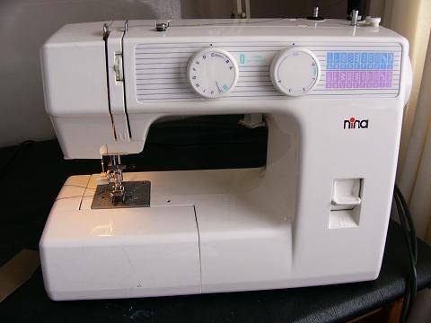 Accessories - NINA SEWING MACHINE (WITH AUTO BUTTONHOLE) 20 PICS was ...