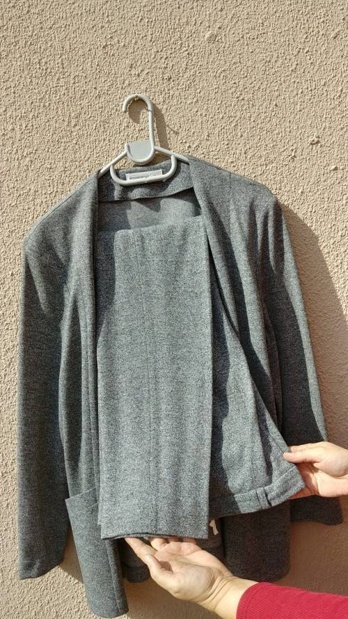 Suits - WOOLWORTHS Ladies 2-Piece Suit was sold for R1.00 on 25 May at ...