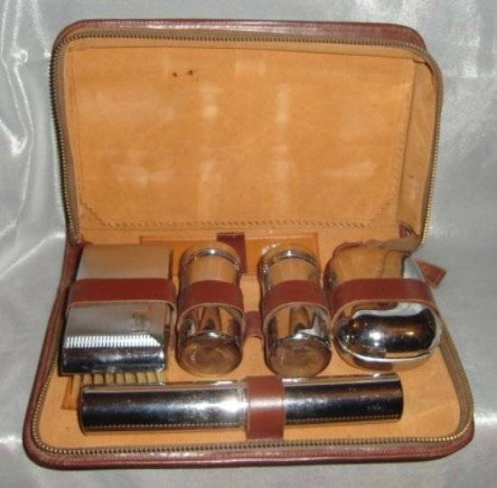 Vintage Clothing - GENTLEMAN'S TRAVEL KIT from BLISFUL was sold for ...