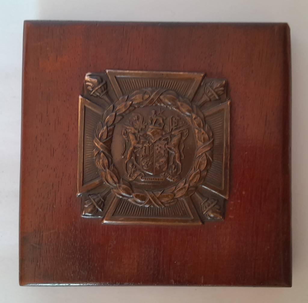 Plaques - WW2 South African Forces `Killed In Action` Memorial Plaque ...