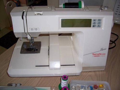Sewing Machines & Overlockers - Bernina Bernette Deco 500 Embroidery ...
