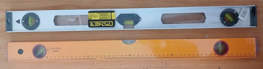 Measuring & Levelling - 600mm Level (1 bid for 2 pieces) was sold for ...