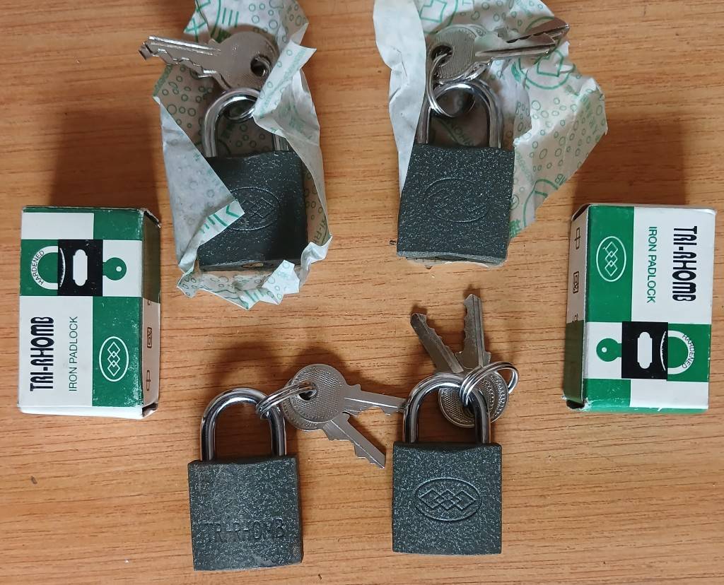 Locks - 25mm Padlock (1 bid for 4 locks) was sold for R12.00 on 8 May ...