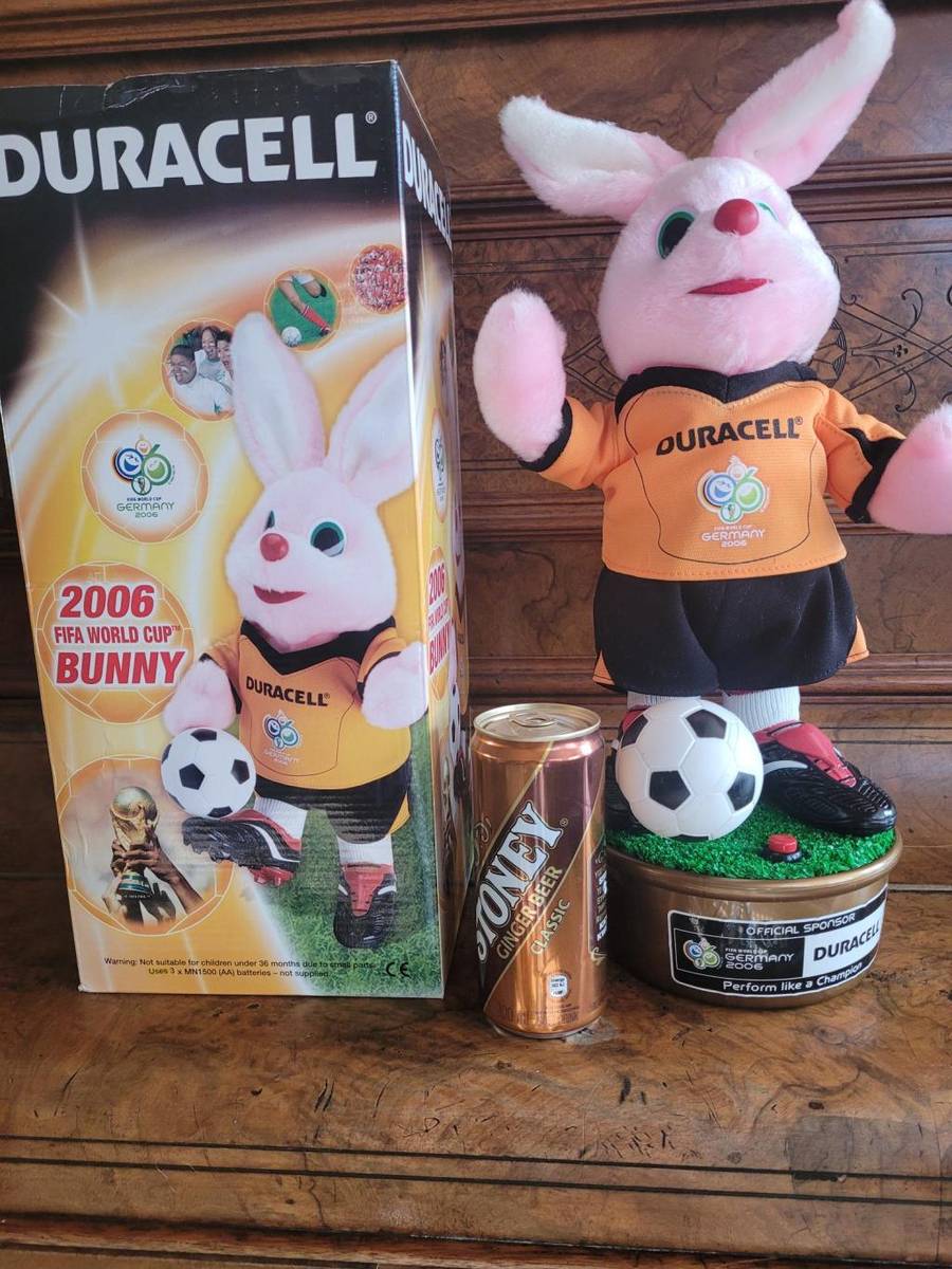 Other Collectable Toys - VERY COLLECTABLE DURACELL BUNNY 2006 FOOTBALL ...