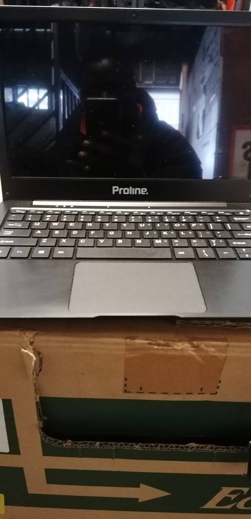 Laptops & Notebooks - High End Proline V1165C4, 4G, 500GB, 10hrs ...