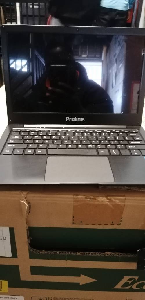 Laptops & Notebooks - High End Proline V1165C4, 4G, 500GB, 10hrs ...