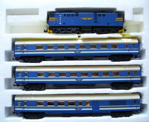 Railway - Lima Blue Train Golden Series SAR set (HO) mint condition was ...