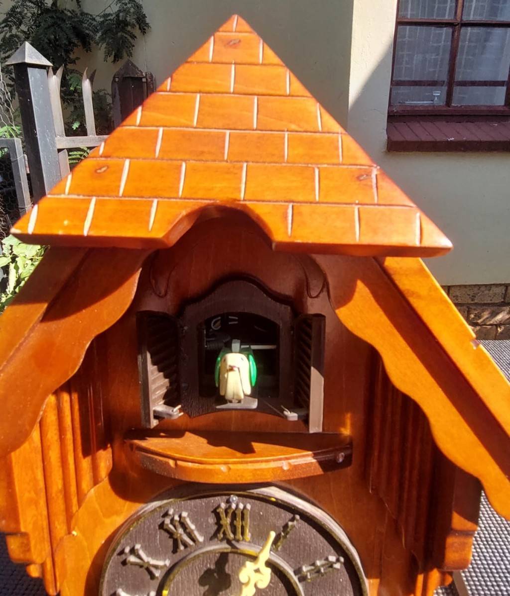 Cuckoo & Wall Clocks - BEAUTIFUL GERMAN STYLED KOREAN MADE HORO WOODEN ...