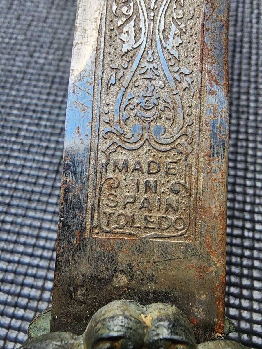 Knives & Daggers - Vintage Engraved Spanish Toledo Main-Gauche Type ...