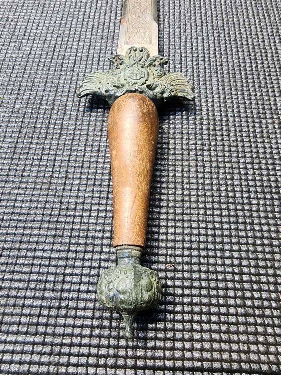 Knives & Daggers - Vintage Engraved Spanish Toledo Main-Gauche Type ...