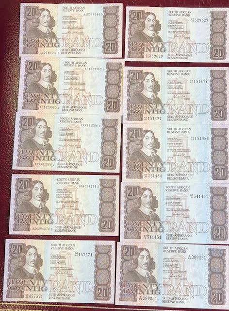 Other South African Bank Notes - SA GREAT LOT OF TEN UNC R20 NOTES was ...