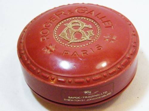 Other Antiques & Collectables - Vintage Roger and Gallet bakelite soap ...