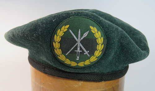 Sale > sandf beret colours > in stock