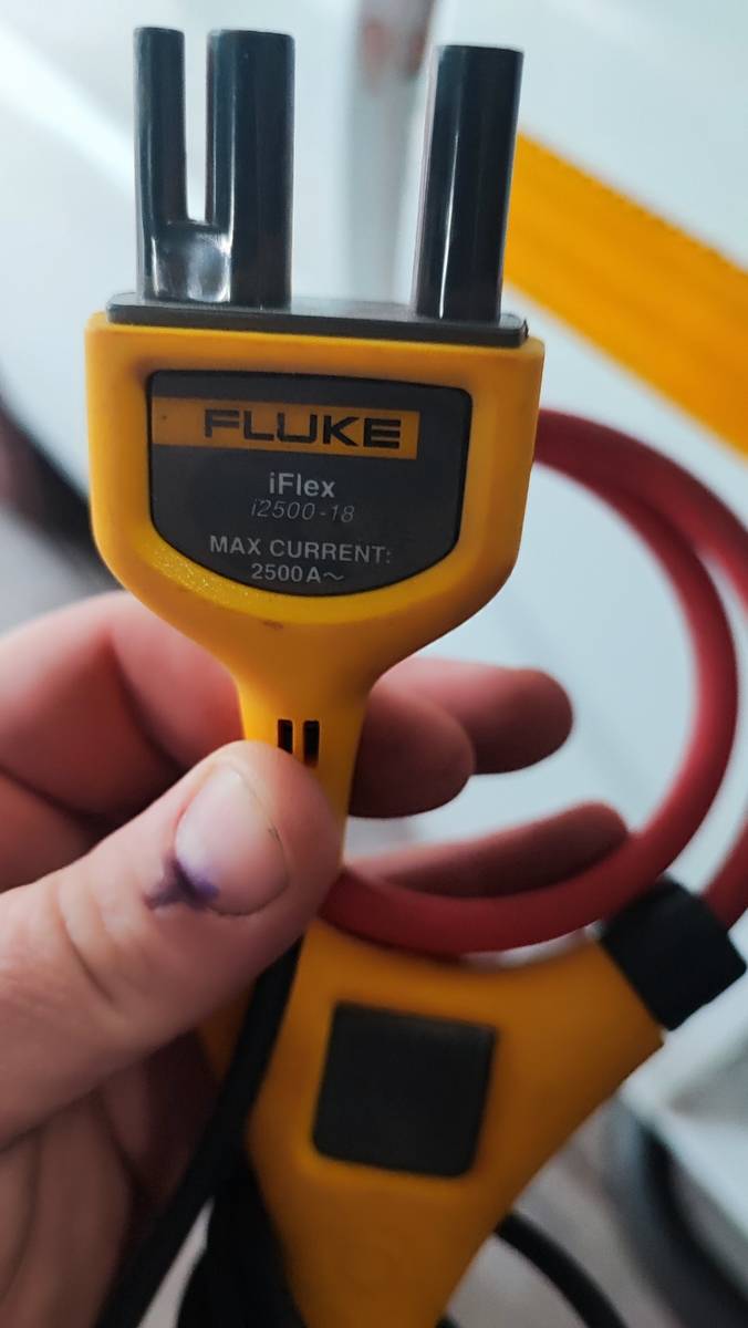 Measuring Tools & Sensors - Fluke I flex I2500-18 was sold for R500.00 on 12 Jun at 23:46 by ...