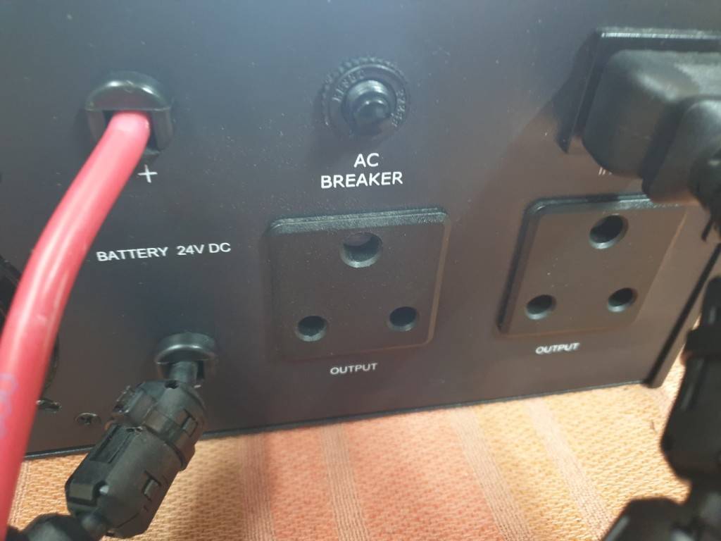 Inverters - Deltec Pure Sine wave 1600 watt inverter **Shop demo ** for ...