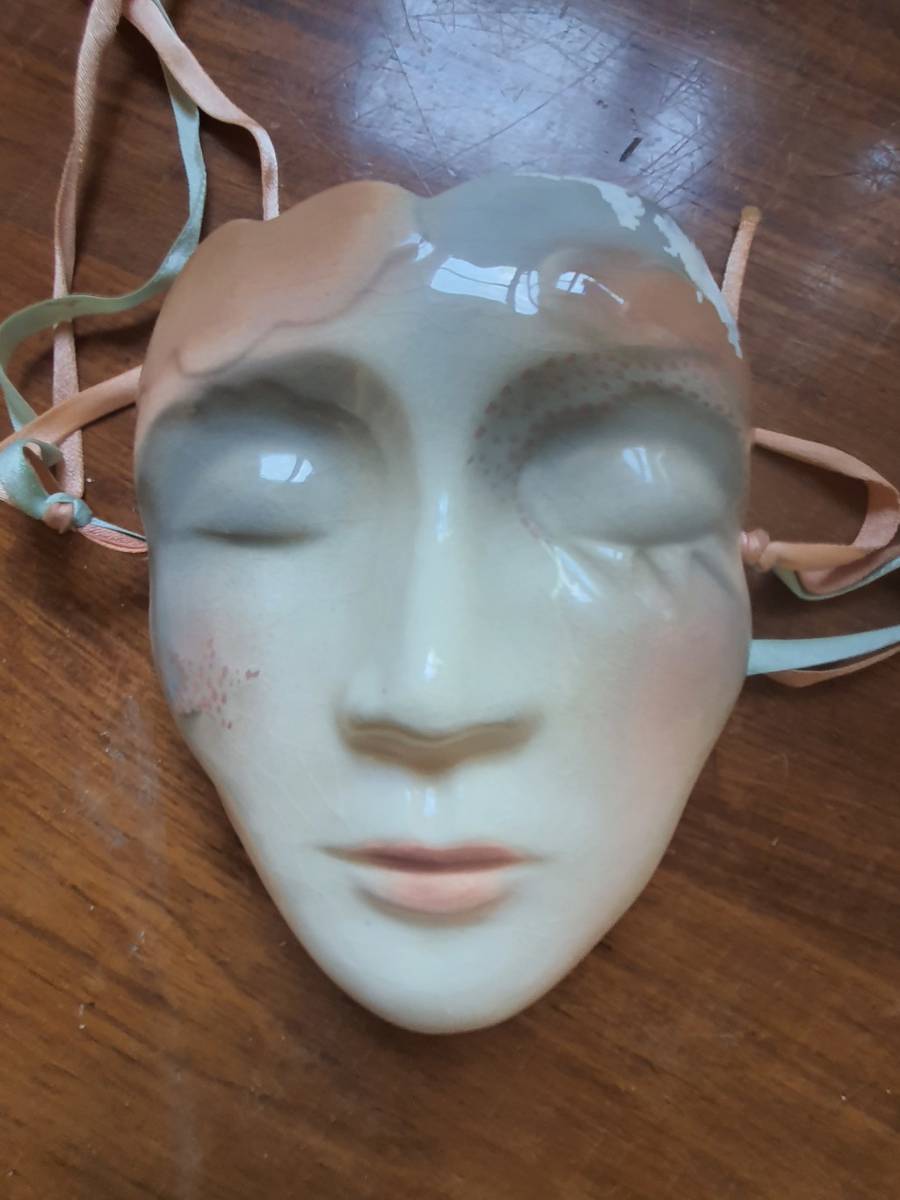 English Porcelain - LARGE X3 STUNNING VINTAGE PORCALAIN MASKS 15CMX15CM ...